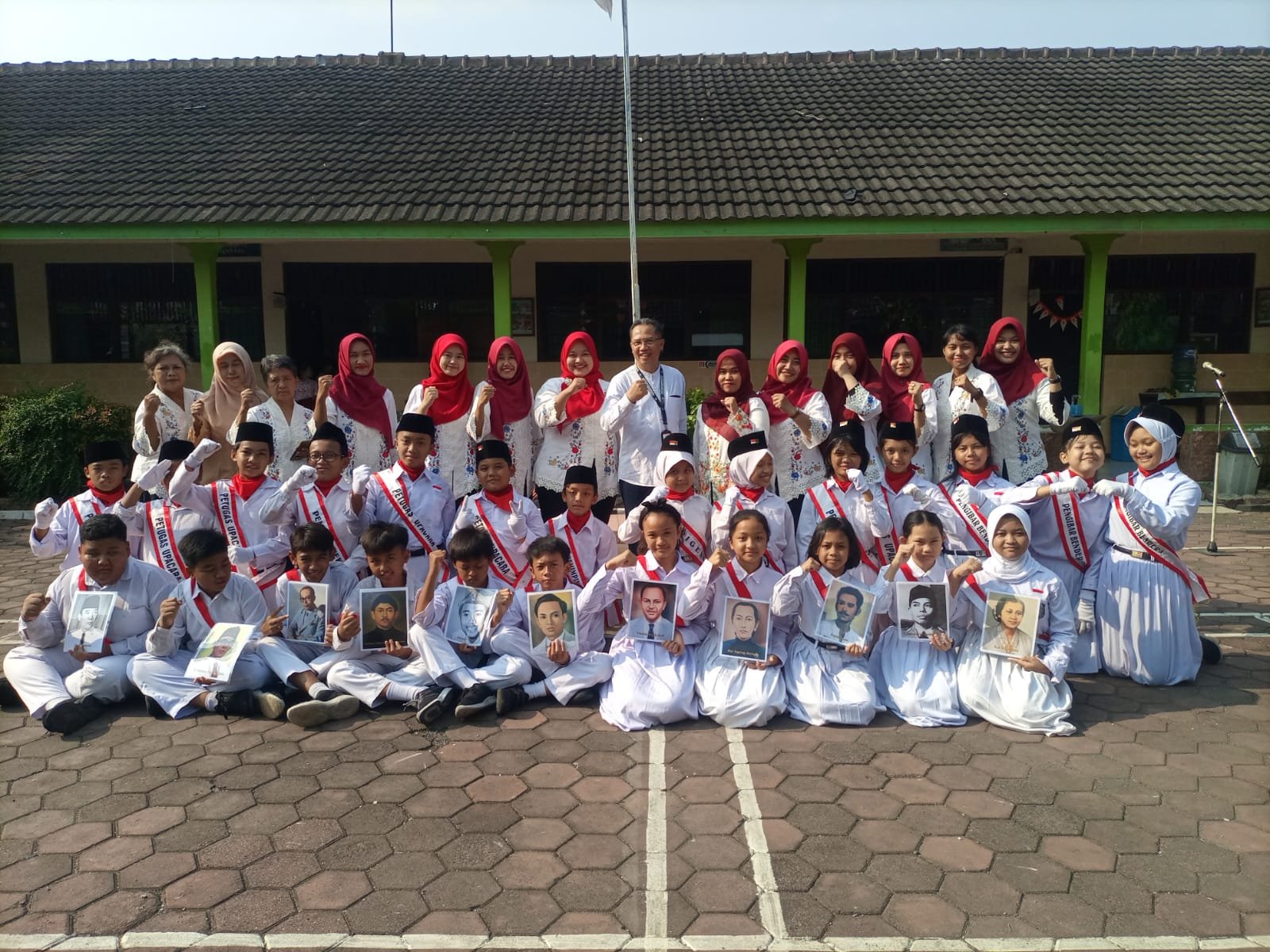 Kemala Bhayangkari - SD Kemala Bhayangkari 02 Semarang